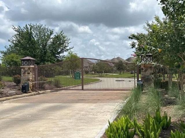 Thompson Ridge Dr