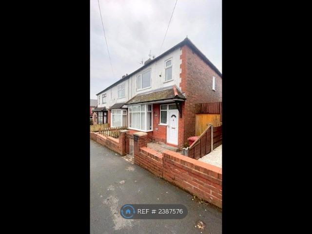 Thompson Road, Bolton BL1, 3 bed semi detached house to rent, £1,200 pcm | PrimeLocation