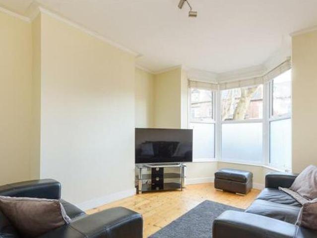 Thompson Road, Botanical Gardens, 3 Bedroom Terraced