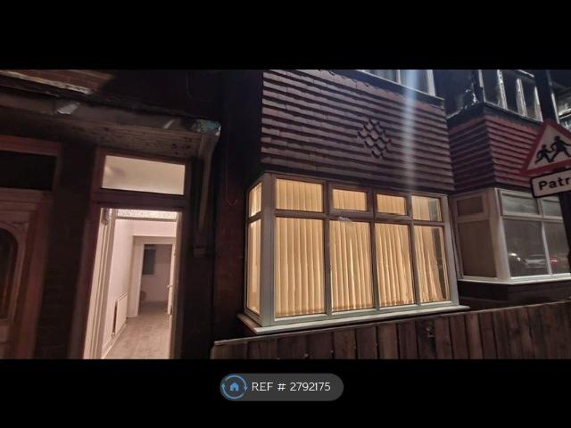 Thompson Road, Sunderland SR5, 2 bed flat to rent, £700 pcm | PrimeLocation