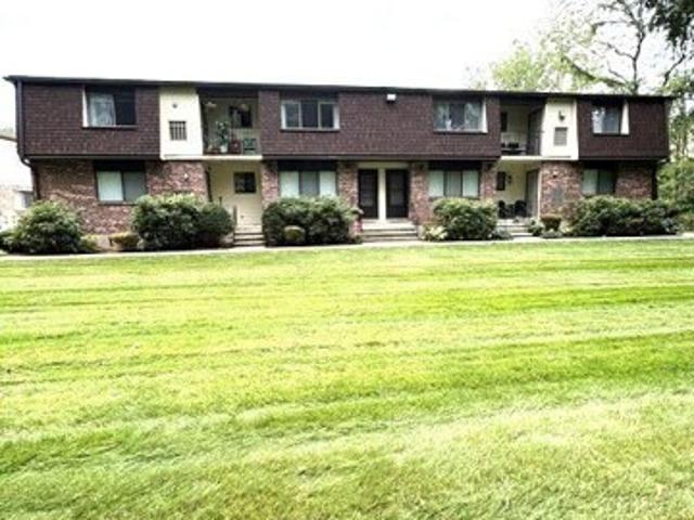 Thompson St Apt E, East Haven, Condo For Sale