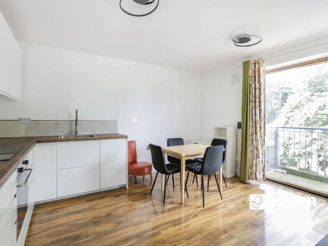 Thorburn Square, London SE1, 2 bed flat to rent, £2,200 pcm | PrimeLocation