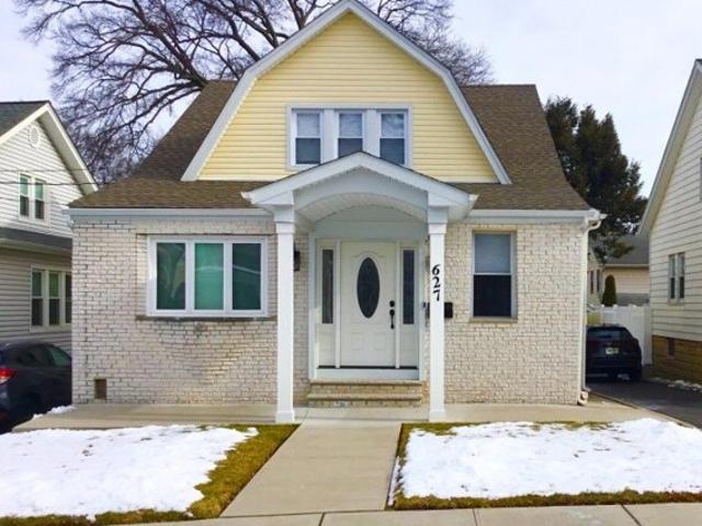 Thoreau Ter, Union Twp, Home For Sale