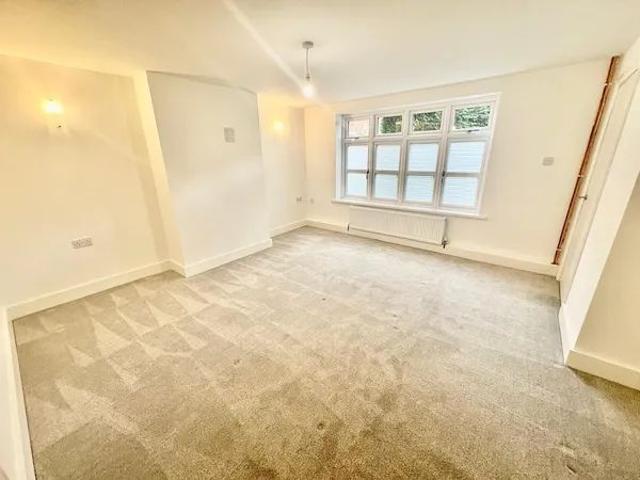 Thorold Close, Clifton, Property for rent