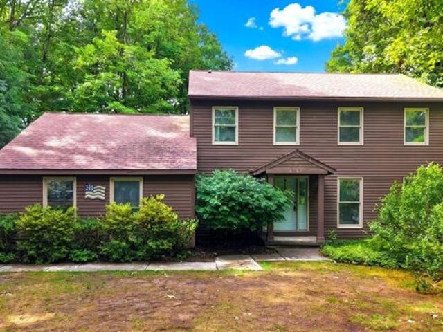 Thoroughbred Way, Clifton Park, Home For Sale