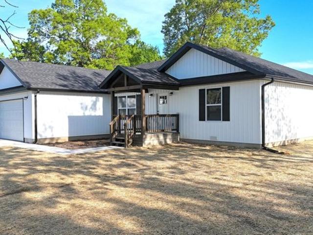 Thoroughfare St, Seymour, MO 65746