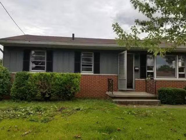 Thorlone Avenue, Akron, OH