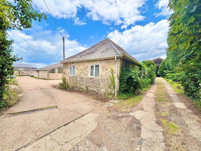 Thorley Road, Yarmouth PO41, 3 bed detached bungalow to rent, £1,150 pcm | PrimeLocation
