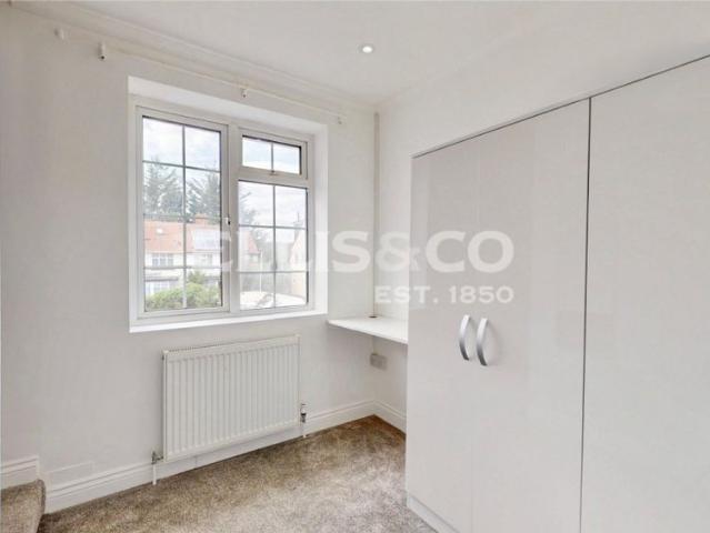 Thorn Close, UB5, Northolt