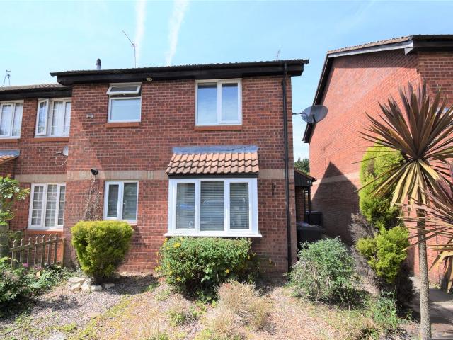 Thorn Drive, Slough SL3, 1 bed property to rent, £1,300 pcm | PrimeLocation