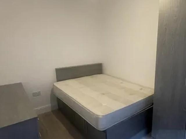 Thorn Grove, Manchester, M14 6YJ, United Kingdom | 3 bed duplex for rent #116542341 | Rentberry