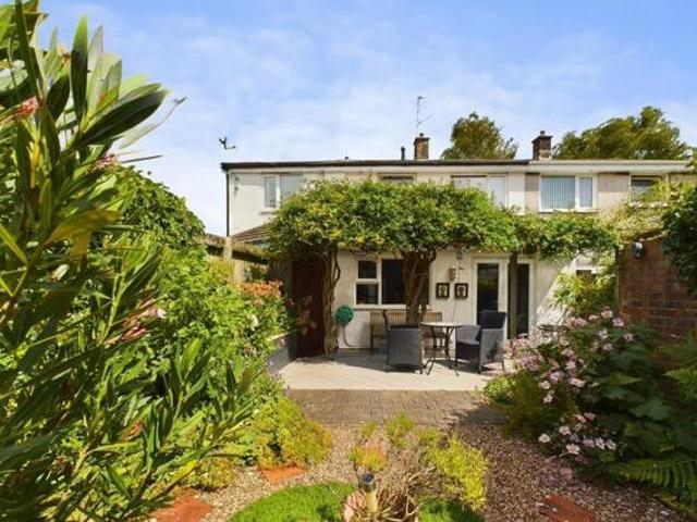Thornbury Close, Rhiwbina, 4 Bedroom Semi detached