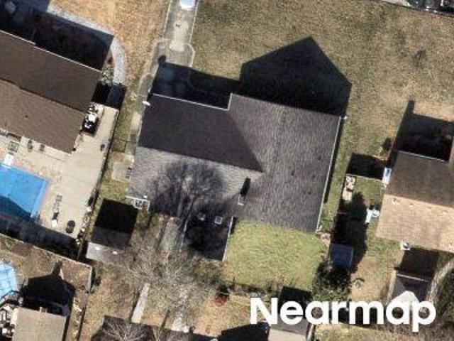 Thornbury Ln