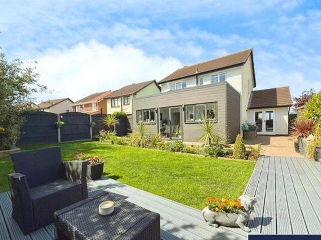 Thornbeck Avenue, Hightown, 3 Bedroom Detached