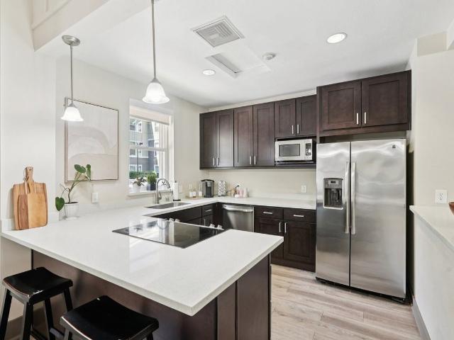 Thorncroft Farms Apartments 2 Bedroom Apartment for Rent at 2120 Ne Thorncroft Dr, Hillsboro, OR 97124 Sommerset West Elmonica South