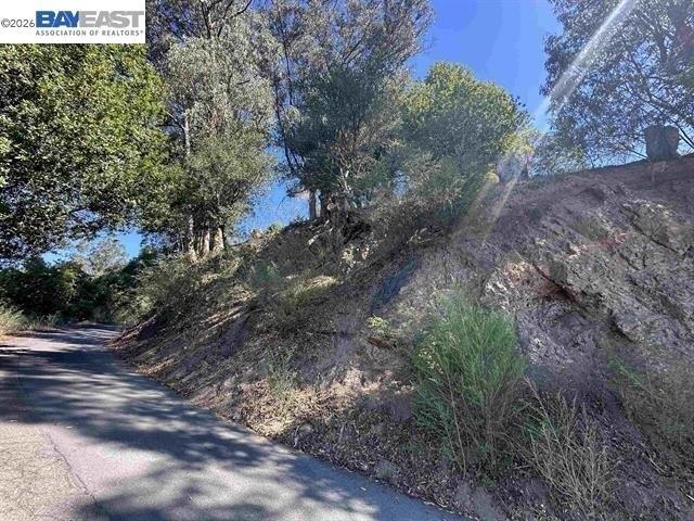 Thorndale Dr, Oakland, CA 94603