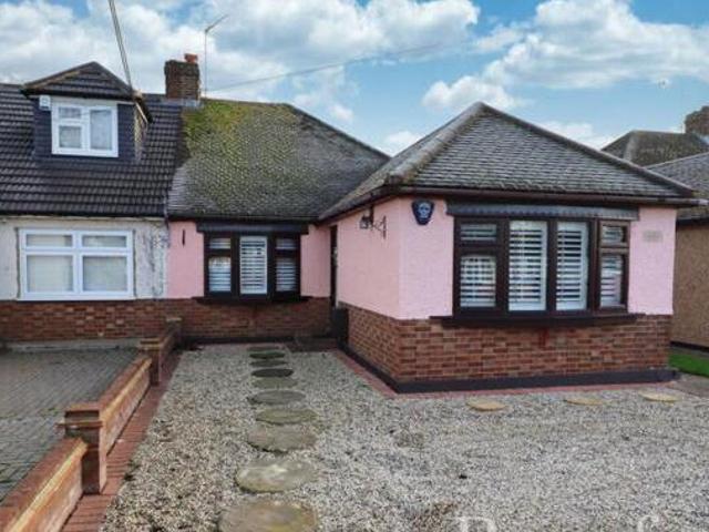 Thorndon Avenue, West Horndon, 2 Bedroom Bungalow