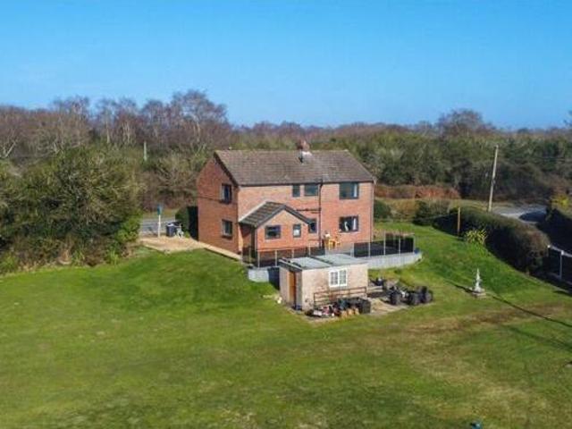 Thorney Hill, Forest Road, Bransgore, 3 Bedroom Detached