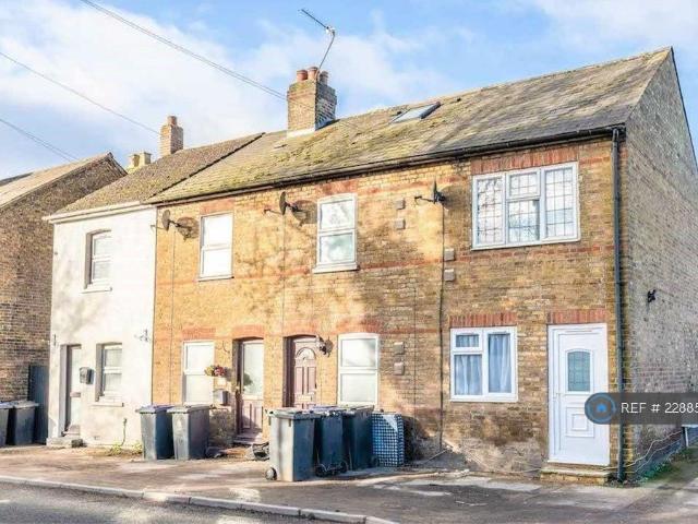 Thorney Lane North, Iver, SL0 2 bed end of terrace house to rent £1,900 pcm £438 pw