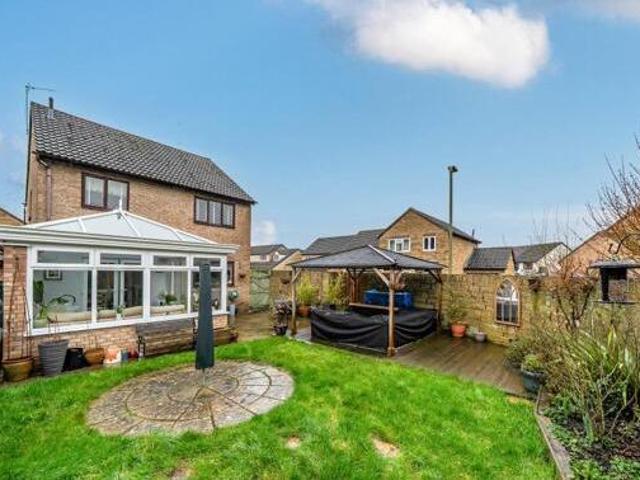 Thorney Leys, Witney, 4 Bedroom Detached
