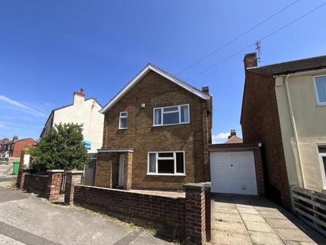 Thorneywood Mount, Nottingham, 3 Bedroom Detached