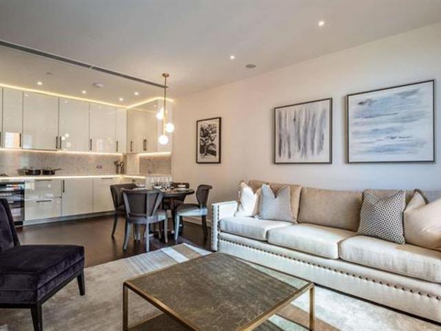 THORNES HOUSE, CHARLES CLOWES WALK. 3 bed flat to rent £7,219 pcm £1,666 pw