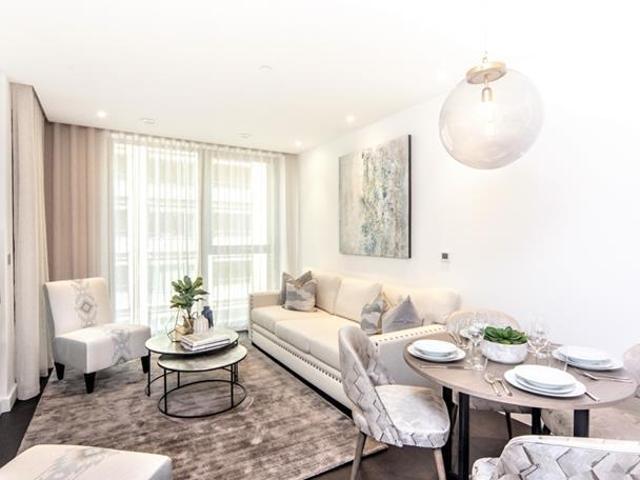 Thornes House, 4 Charles Clowes Walk. 2 bed flat to rent £4,845 pcm £1,118 pw