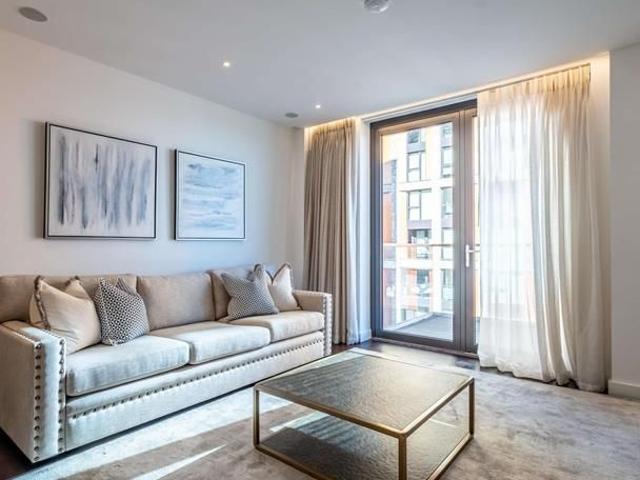 Thornes House, 4 Charles Clowes Walk, London SW11