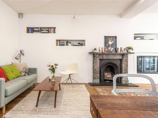 Thornhill Crescent, N1, London