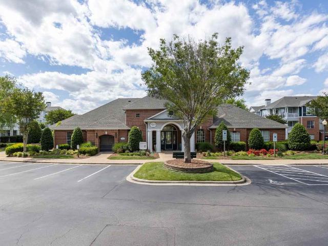 Thornhill Apartments 1 Bedroom Apartment for Rent at 7203 Plumleaf Rd, Raleigh, NC 27613
