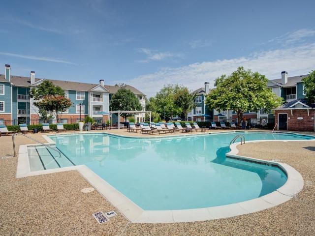 Thornhill Apartments 2 Bedroom Apartment for Rent at 7203 Plumleaf Rd, Raleigh, NC 27613