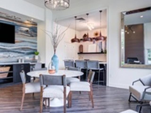 Thornhill Apartments
