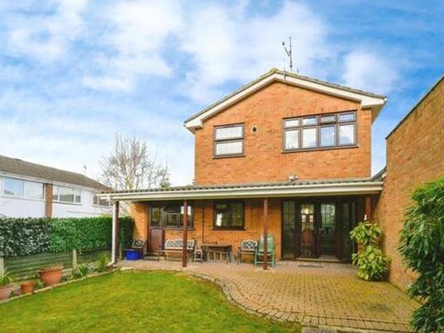 Thornhill, North Weald, 3 Bedroom Link