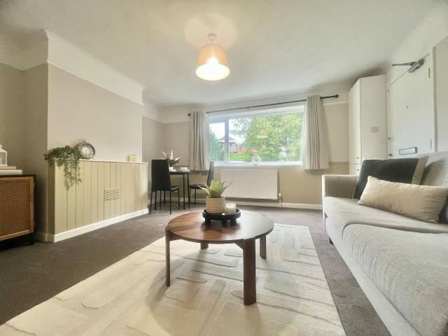 Thornhill Park Road, Southampton, Hampshire SO18, 1 bed flat to rent, £925 pcm | PrimeLocation