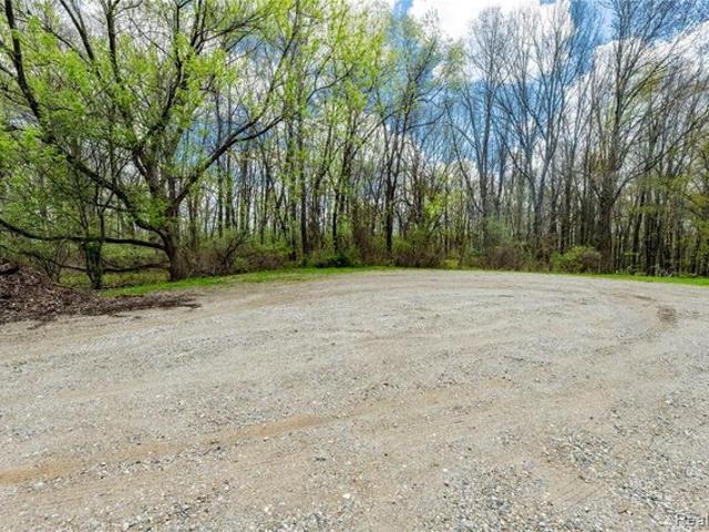 Thornridge Trl, Brandon, MI 48462