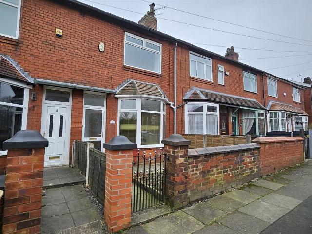 Thorns Road, Bolton BL1, 2 bed terraced house to rent, £1,000 pcm | PrimeLocation