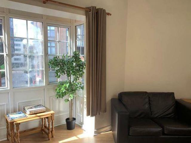 Thornton Court, Forth Place, 3 Bedroom Flat