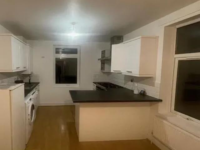 Thornton Heath Clock Tower, Parchmore Road, London, CR7 8LU, United Kingdom | 2 bed apartment for rent #137837787 | Rentberry