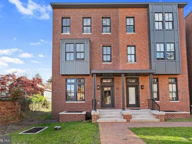 Thornton Ln, Newtown, Home For Sale