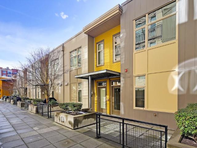 Thornton Place Plaza 1 Bedroom Condo for Rent at 337 Ne 103rd St, Seattle, WA 98125 Maple Leaf
