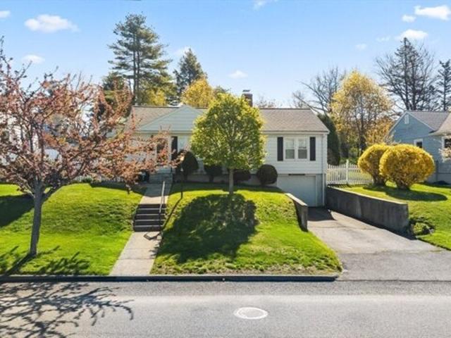 Thornton Rd, Worcester, Home For Sale