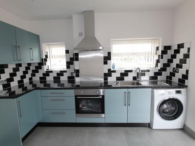Thornton Road, Northampton NN2, 1 bed flat to rent, £885 pcm | PrimeLocation