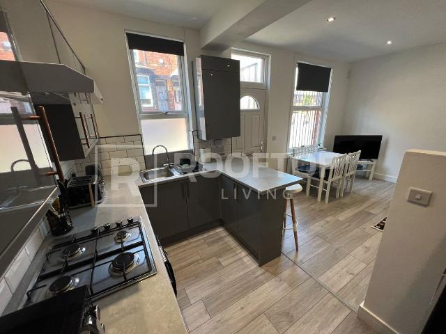 Thornville Avenue, Leeds LS6, 2 bed shared accommodation to rent, £758 pppm | PrimeLocation