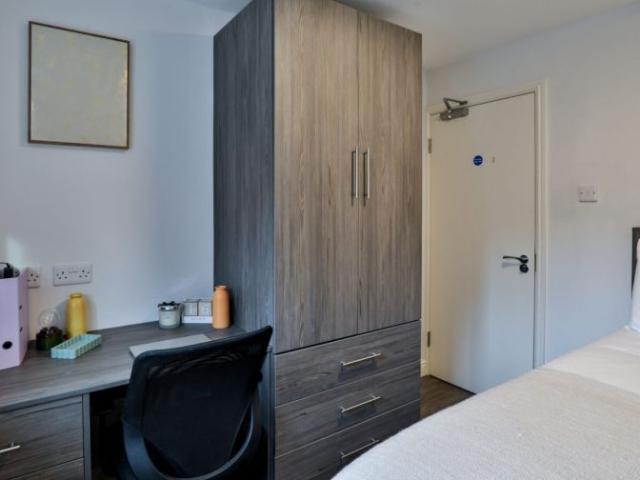 Thornville Court, Thornville Road, Hyde Park, Leeds LS6, 3 bed shared accommodation to rent, £633 pppm | PrimeLocation