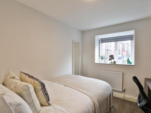 Thornville Court, Thornville Road, Hyde Park, Leeds LS6, 3 bed shared accommodation to rent, £633 pppm | PrimeLocation