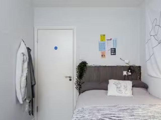 Thornville Court 3 Bed Flat