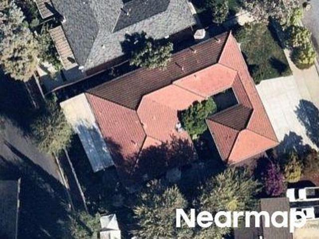 Thornwood Dr