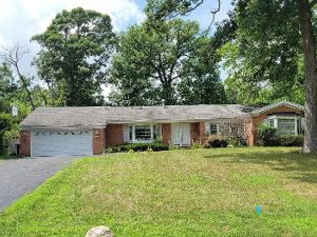 Thornwood Dr