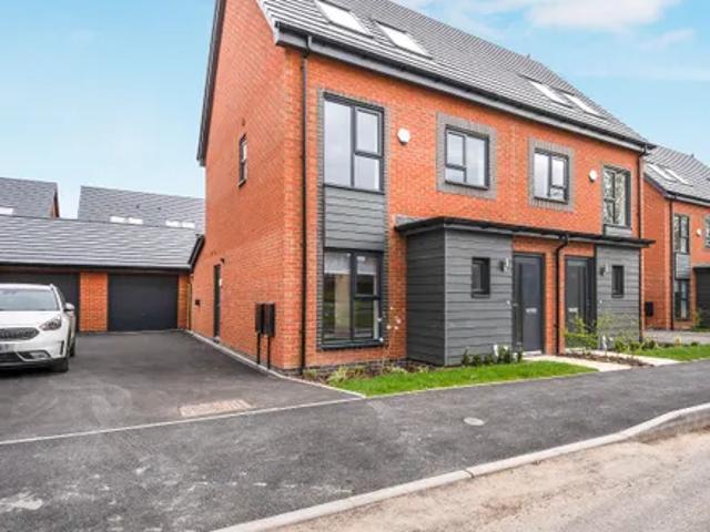 Thornyfield Road, Shirley, B90 3HP, United Kingdom | 4 bed duplex for rent #166860408 | Rentberry