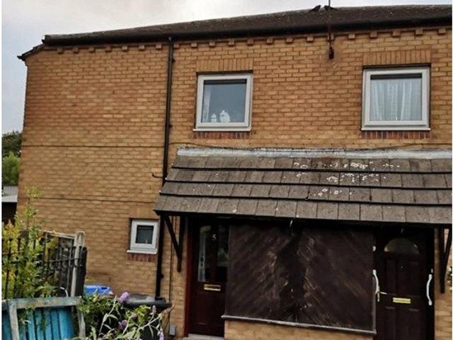 Thorp Close, Sheffield S2, 3 bed terraced house to rent, £995 pcm | PrimeLocation